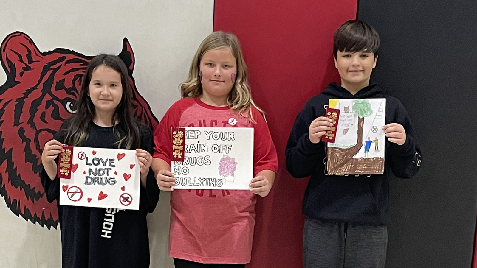 Elementary students celebrate Red Ribbon Week - Houston Herald