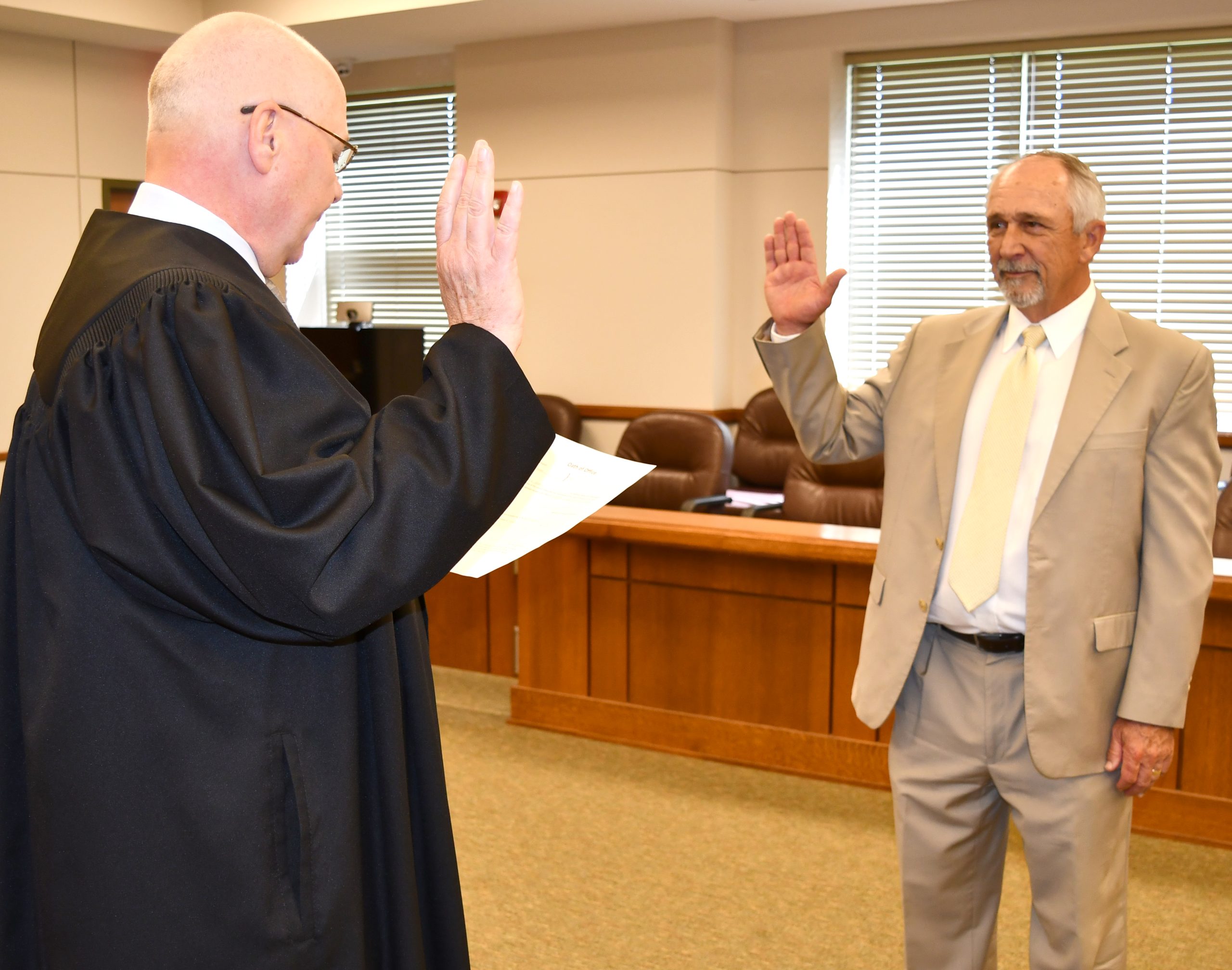 Eidson becomes new associate circuit judge in Texas County - Houston Herald