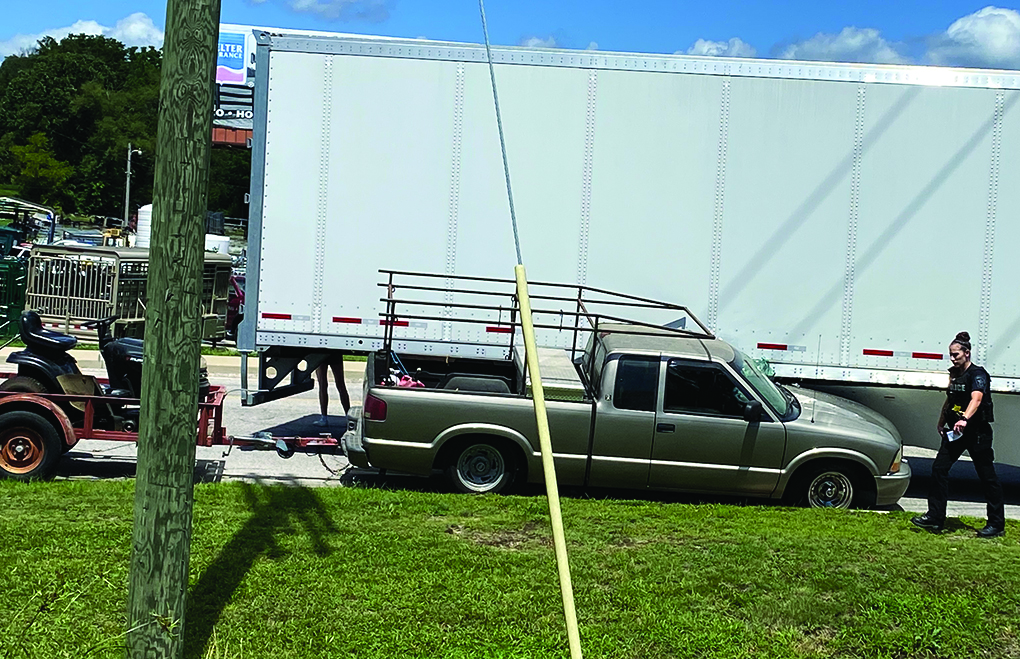 Pickup, tractor-trailer collide in Houston on Thursday - Houston Herald