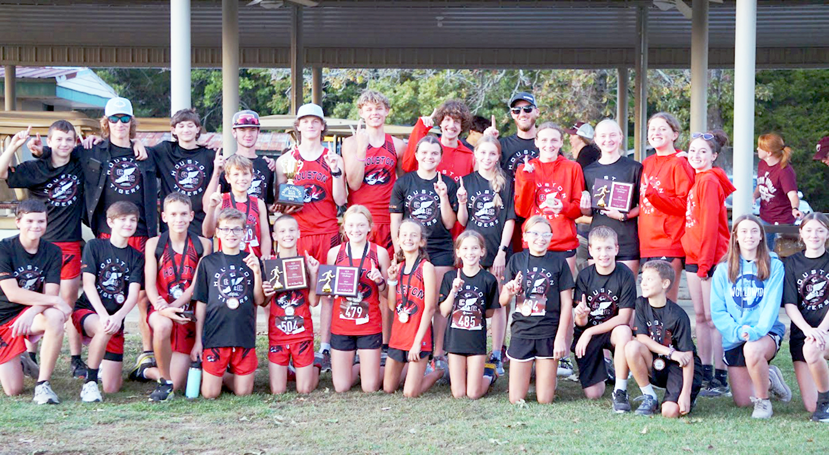Houston cross country teams sweep SCA championships - Houston Herald