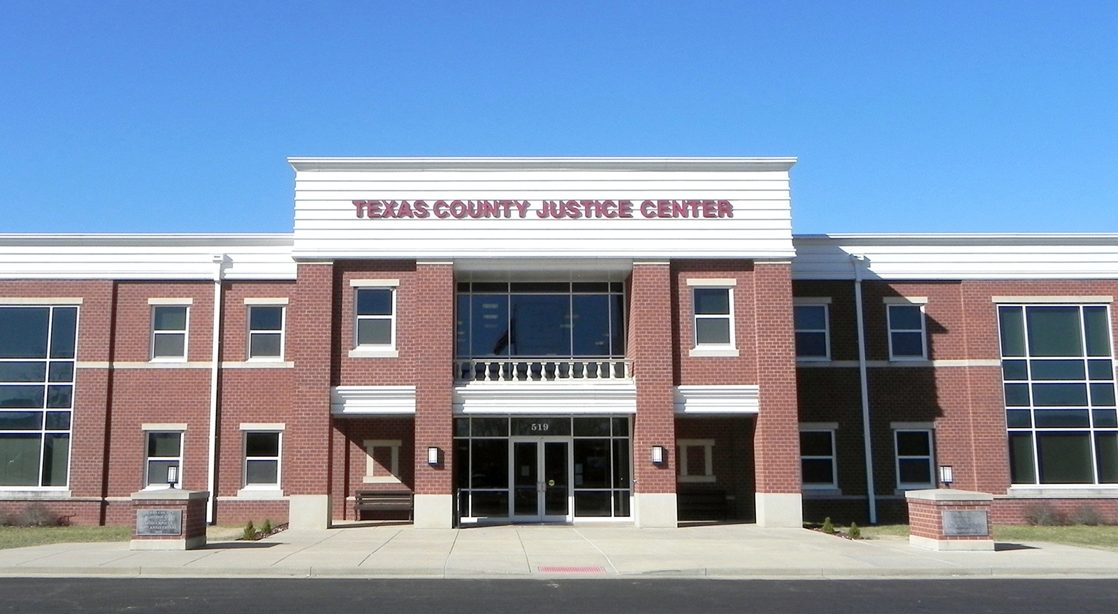 ENFORCING THE LAW IN TEXAS COUNTY - Houston Herald