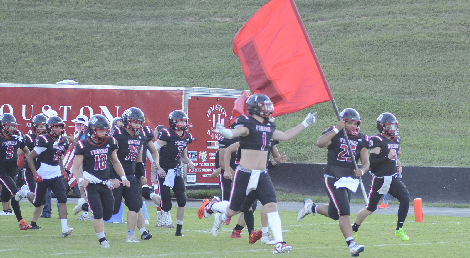 PHOTOS: HHS football vs. Springfield Catholic - Houston Herald
