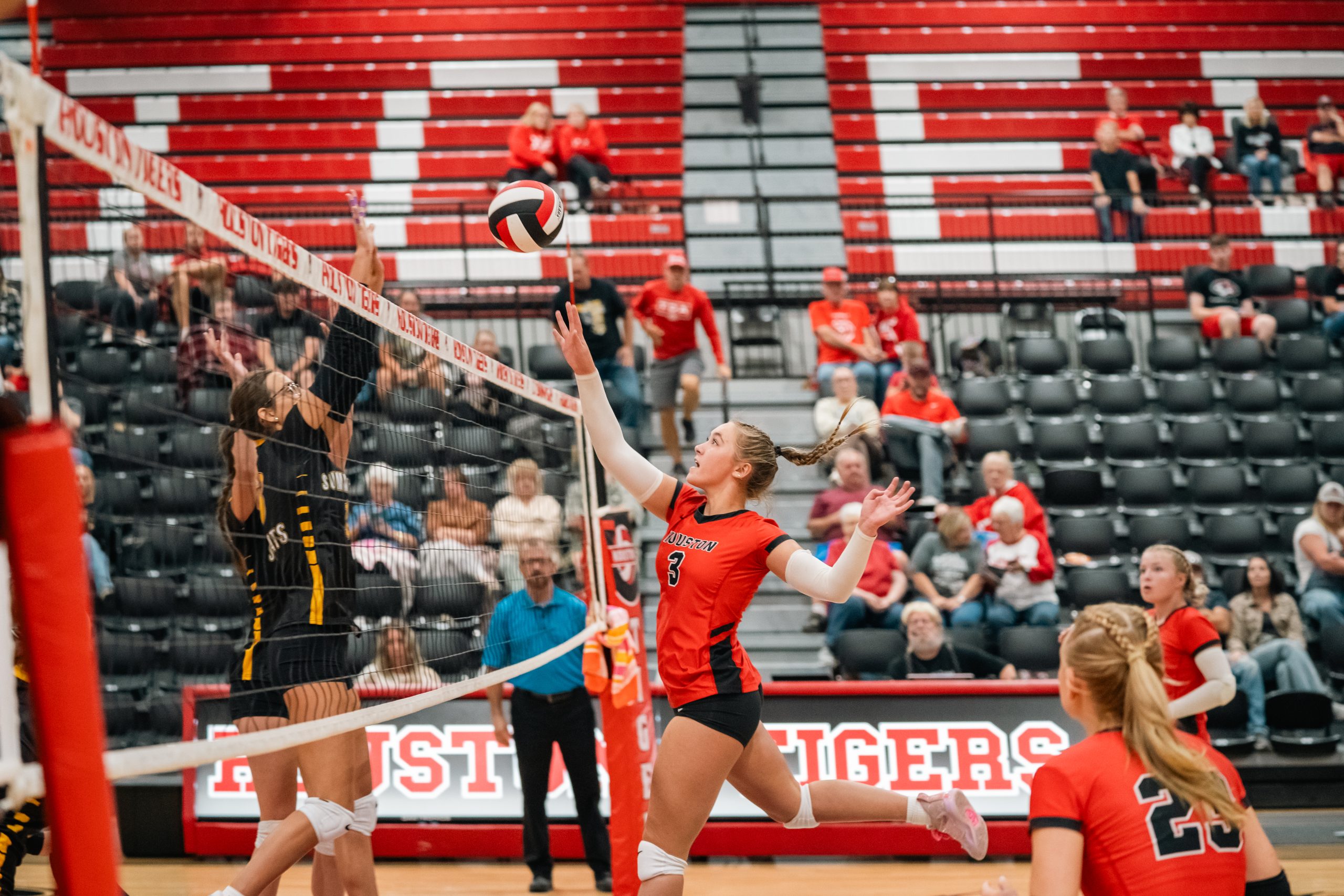 PHOTOS: HHS volleyball vs. Summersville - Houston Herald