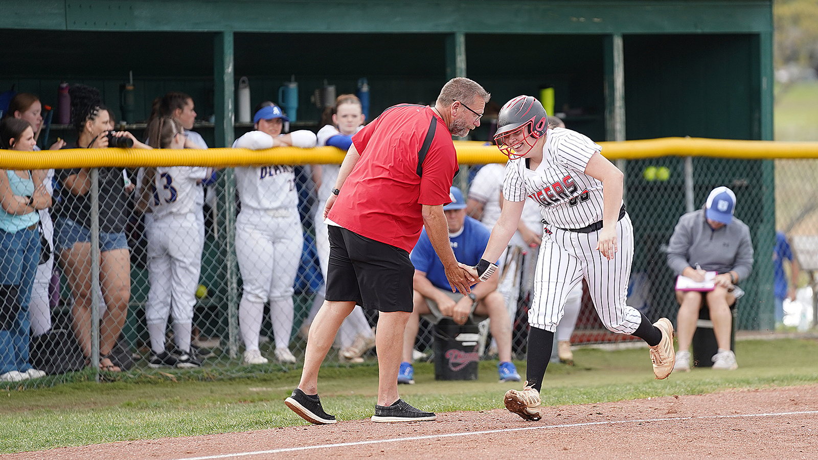 Red-hot Lady Tigers roll at Ava - Houston Herald