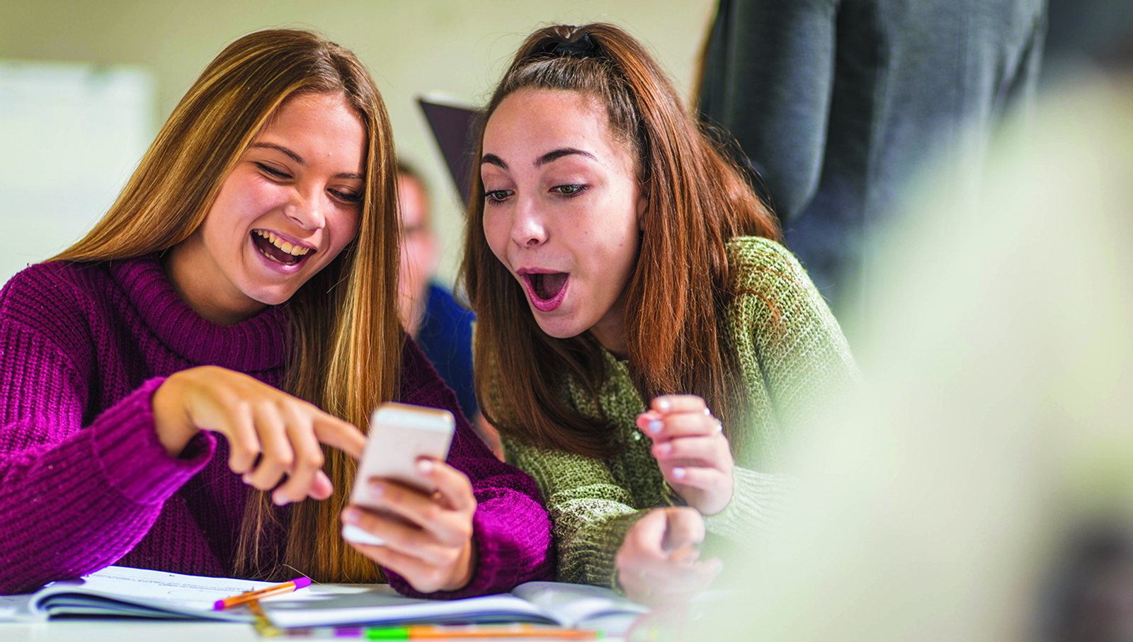 Missouri lawmakers pass ban on cell phones in public school classrooms ...