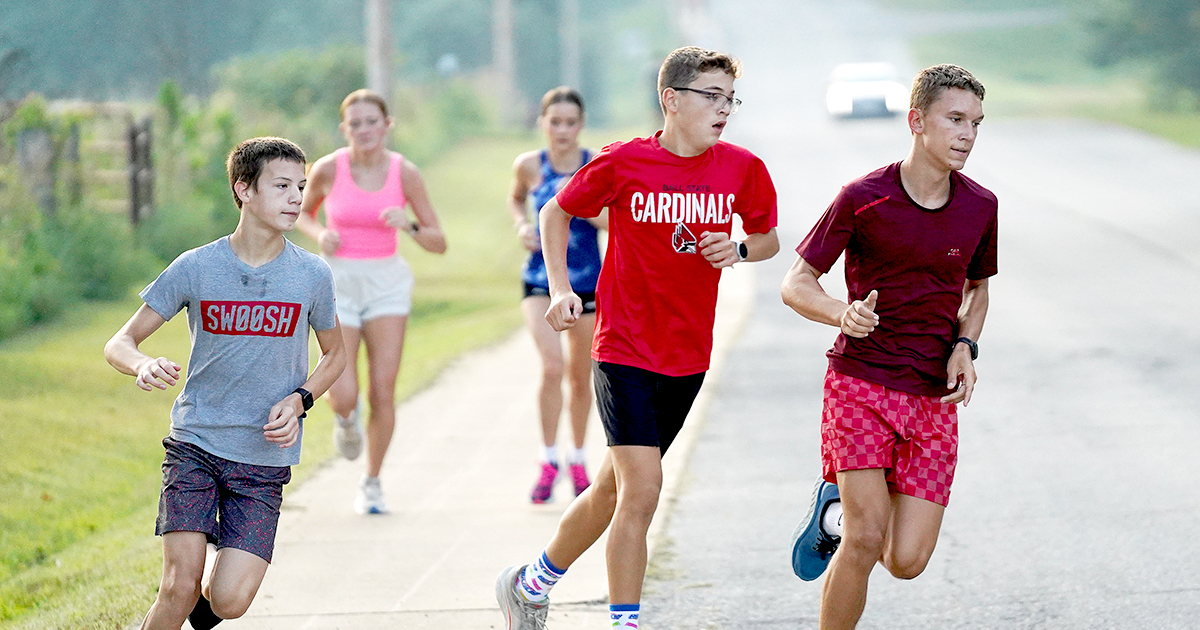 PHOTOS: Cross Country summer workout - Houston Herald