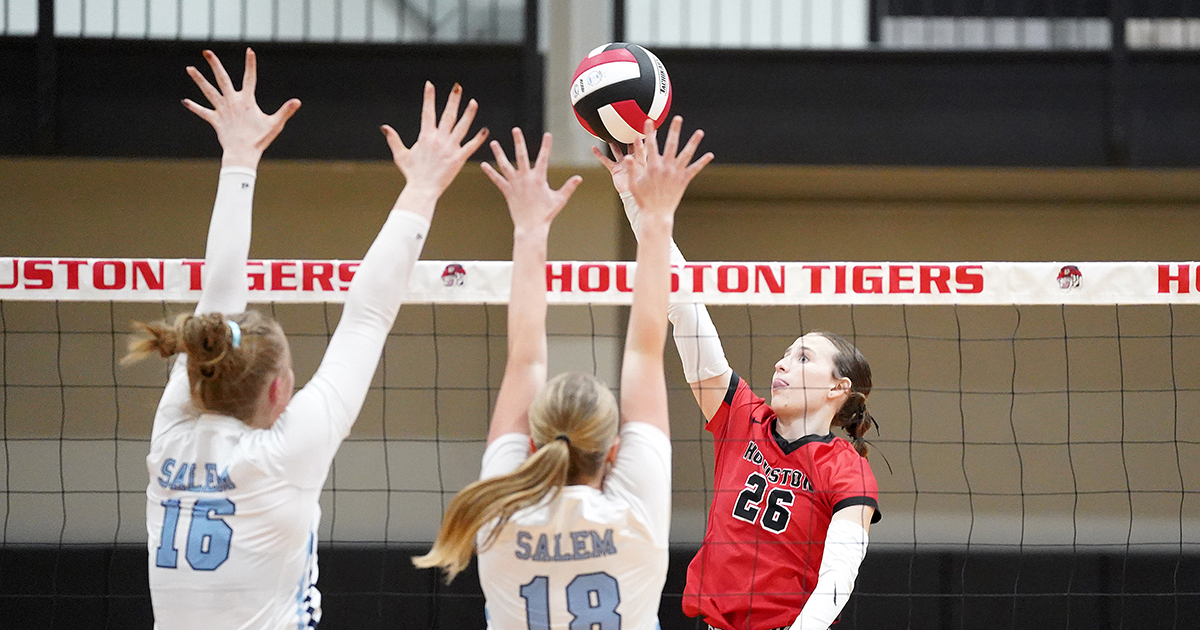 HHS volleyball seeking consistency as team splits SCA matches - Houston ...