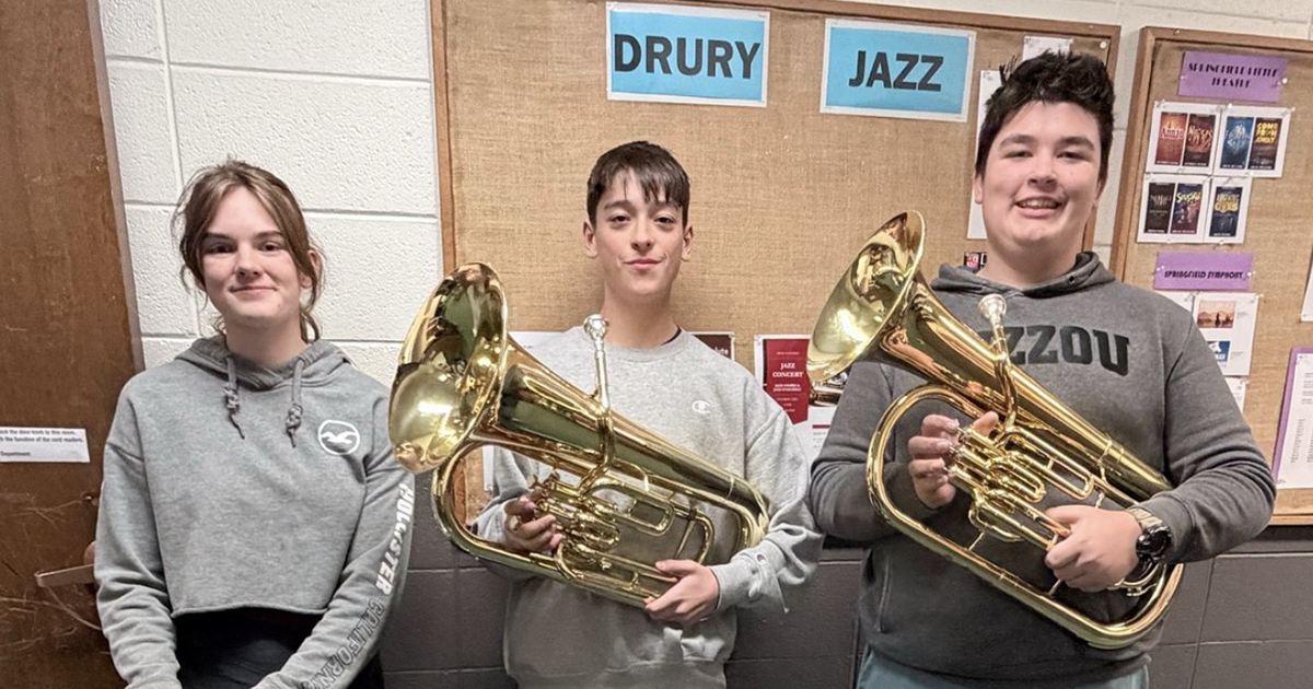 HHS band members play in 52nd annual ‘TubaChristmas’ - Houston Herald