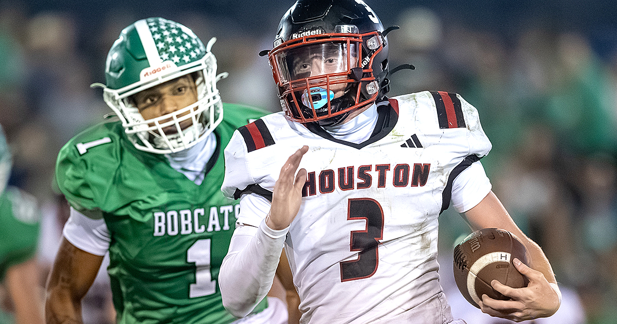 Riley named football Tigers' MVP, freshman Venn receives multiple team ...